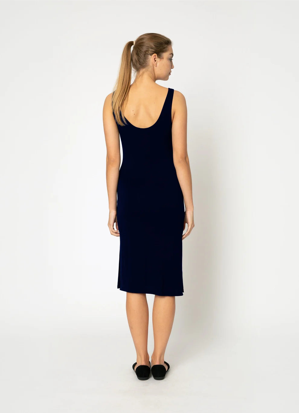 Essentials Reversable Rayon Slip Full Length Black – Viva La Moda